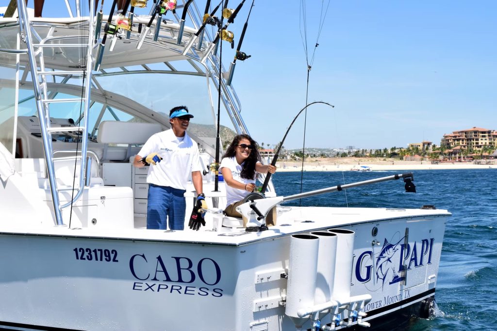 35ft Big Papi – 6 Anglers – Cabo Sportfishing Crew